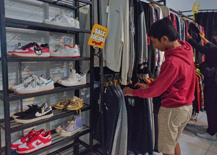 Shopper Choice Clothes Store Clothing Imports Editorial Stock Photo ...