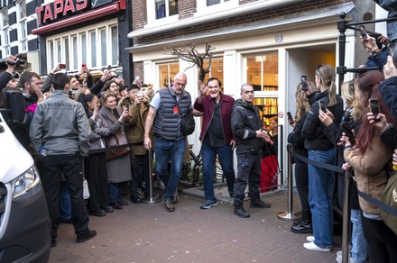 18 Hundreds of People Lined up for Tarantino in Amsterdam - 03 Apr 2023 ...
