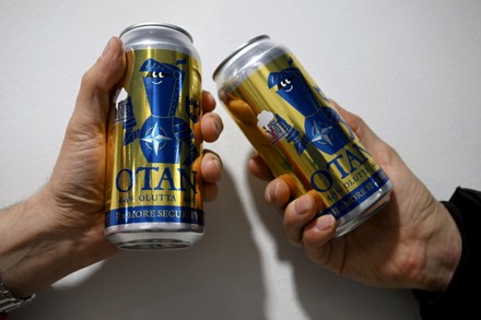 Toasting Natobranded Otan Beer Cans Gold Editorial Stock Photo - Stock ...