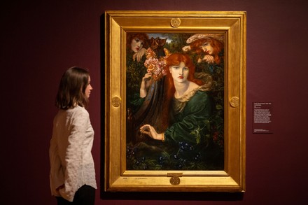 Gallery Assistant Poses Painting La Ghirlandata Editorial Stock Photo ...