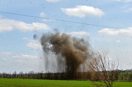 Controlled Explosion Fab500 Airdropped Bomb Takes Editorial Stock Photo ...