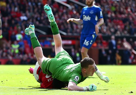 Everton Goalkeeper Jordan Pickford Tyrell Malacia Editorial Stock Photo ...