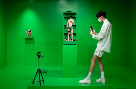 Spanish Artist Filip Custic Delivers Performance Editorial Stock Photo ...