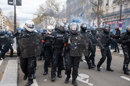 Police Officers Repression Violent Action Motorised Editorial Stock ...