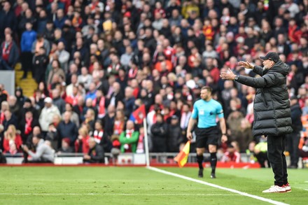 Oleksandr Zinchenko Arsenal Passes Ball Anfield Editorial Stock Photo ...