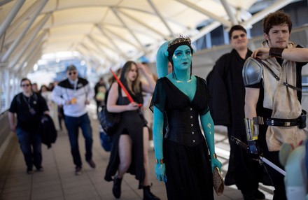 Star Wars Fan Dressed Twilek Arrives Editorial Stock Photo - Stock ...