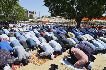 Muslims Offer Jumma Ki Namaz On Editorial Stock Photo - Stock Image ...