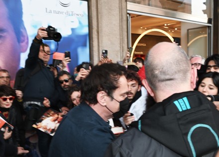 Quentin Tarantino Mask Signing Autographs Fans Editorial Stock Photo - Stock Image | Shutterstock
