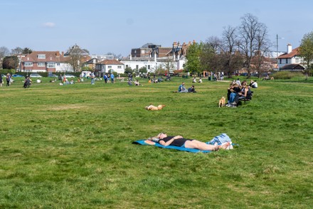 People Taking Advantage Warm Spring Sunshine Editorial Stock Photo ...