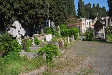 Various Graves Monumental Cemetery Verano Rome Editorial Stock Photo ...
