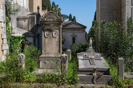 Various Graves Monumental Cemetery Verano Rome Editorial Stock Photo ...