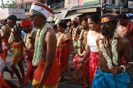 Hindu Devotees Shiv Gajon Festival Procession Editorial Stock Photo ...