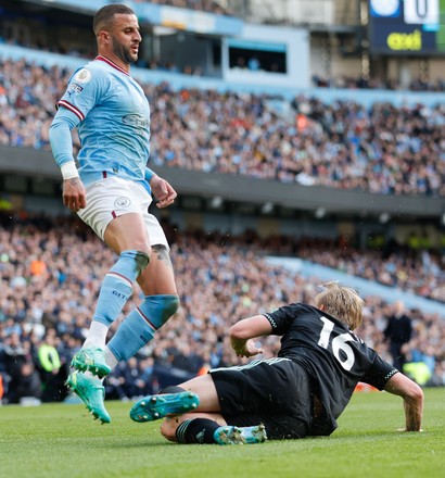 Erling Haaland Manchester City Stand Shadows Redaktionelles Stockfoto ...