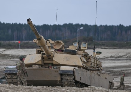 60 Vehicle and m1 abrams Stock Pictures, Editorial Images and Stock ...