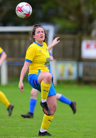 Gabi Alphous Liskeard Afc Women Challenges Editorial Stock Photo ...