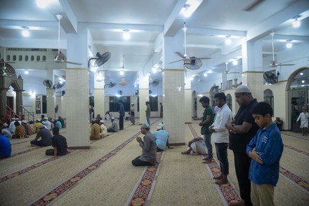 Muslim Devotees Attend Evening Prayer Wekanda Editorial Stock Photo ...