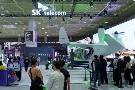 Participants Experiencing Virtual Reality Sk Telecom Editorial Stock Photo - Stock Image ...