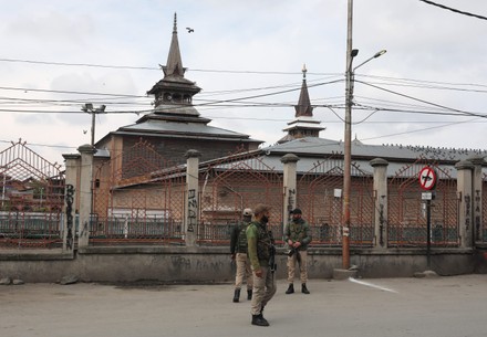 Indian Police Officers Stand Guard Outside Editorial Stock Photo ...