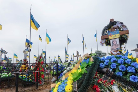 9,000 Ukraine flags Stock Pictures, Editorial Images and Stock Photos ...