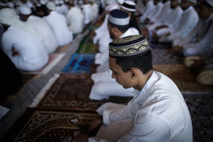 Panamaniam Muslim Believers During Eid Alfitr Editorial Stock Photo ...