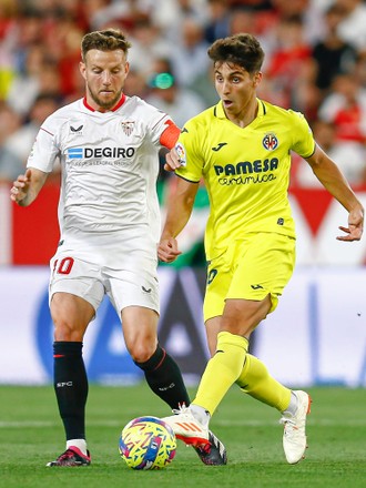 Ramon Terrats Villarreal Ivan Rakitic Sevilla Editorial Stock Photo ...