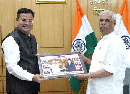 Bihar Governor Rajendra Vishwanath Arlekar Inaugurating Editorial Stock ...