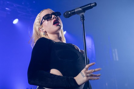 Slayyyter Performing 170 Russell Melbourne Editorial Stock Photo ...