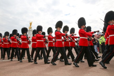 Members King Guards Arrive Buckingham Palace Editorial Stock Photo ...