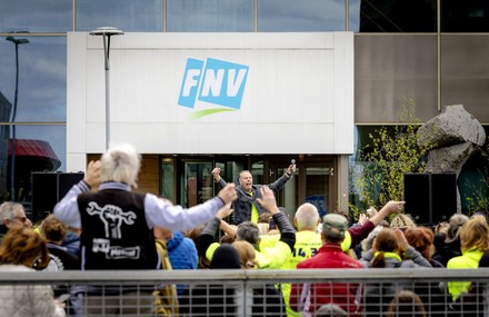 29 Employees of the Fnv Trade Union Strike Themselves, Utrecht ...