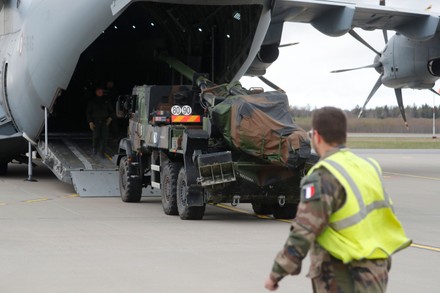 French Caesar Selfpropelled Howitzer Arrives Amari Editorial Stock ...