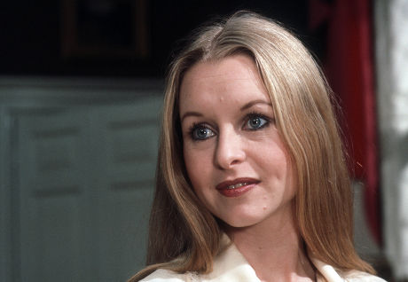 imágenes de 'ITV Playhouse - Queen of a Distant Country' TV Programme ...