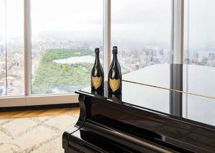 750 Champagne tower Stock Pictures, Editorial Images and Stock Photos ...