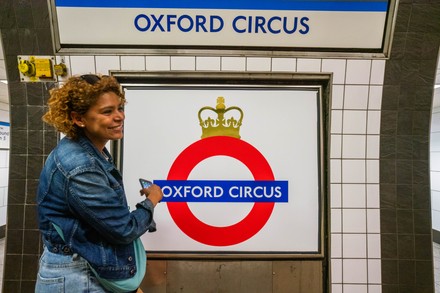 Iconic Roundel Logo Oxford Circus Undergound Editorial Stock Photo ...