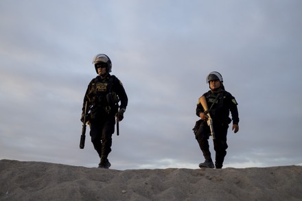 Peruvian Police Officers Monitor Chacalluta Border Editorial Stock ...