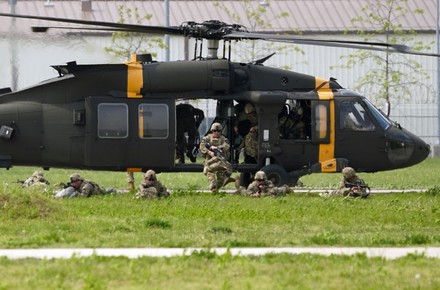Us Army Soldiers Guarding Area After Editorial Stock Photo - Stock ...