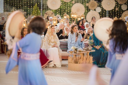 queen rania hosts dinner party celebration crown Stock Photos ...