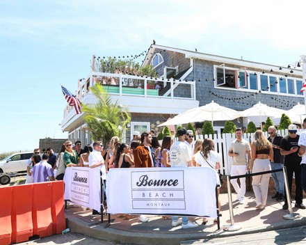 Fotos de stock de tyler cameron hosts 3rd season launch bounce ...