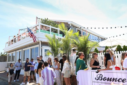 Fotos de stock de tyler cameron hosts 3rd season launch bounce ...