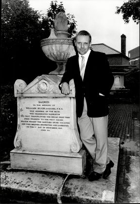 Anthony Hopkins Tomb Captain William Bligh Editorial Stock Photo ...