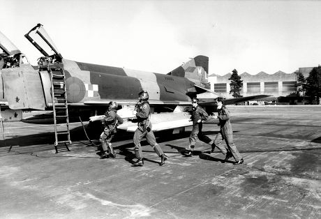 Raf Macdonnell Douglas F4 Phantom Scrambles Editorial Stock Photo ...