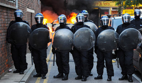 __COUNT__ Riots in Hackney, London, Britain - 08 Aug 2011 Stock ...
