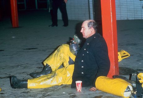 Fire at Kings Cross Underground Station, London, Britain - 19 Nov 1987 ...