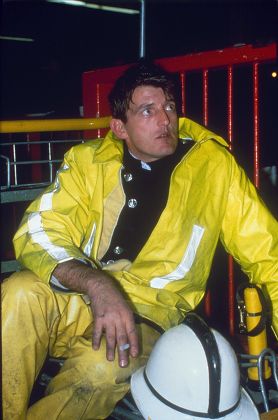 Fire at Kings Cross Underground Station, London, Britain - 19 Nov 1987 ...