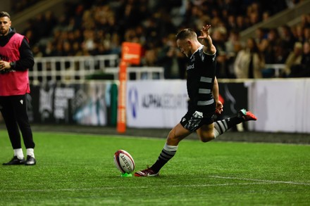Guy Pepper Newcastle Falcons Tackles Nathan Editorial Stock Photo ...