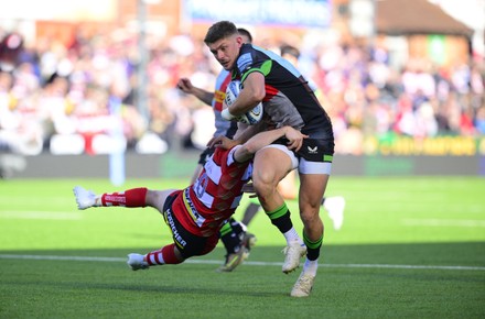 Luke Northmore Harlequins Beats Tackle George Editorial Stock Photo ...