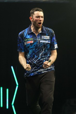 Darts Commentator Wayne Mardle Darts Commentator Editorial Stock Photo ...