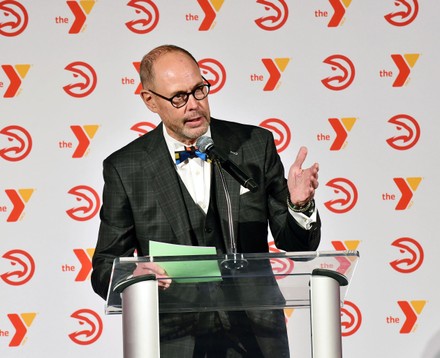 ymca metro atlanta hawks announce official jersey Stock Photos ...