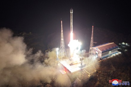 north korea successfully puts reconnaissance satellite 'malligyong-1 ...