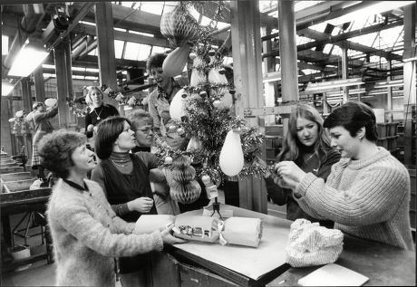 1,000 Factory in the 1970s Stock Pictures, Editorial Images and Stock ...