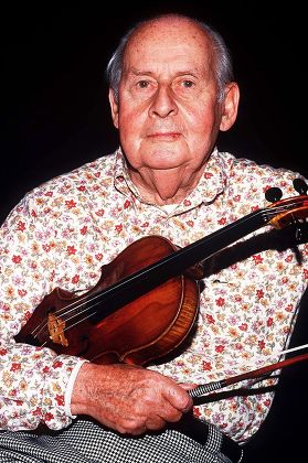 imágenes de STEPHANE GRAPPELLI AND YEHUDI MENUHIN AT THE BARBICAN ...